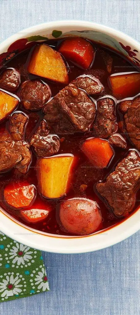 The Pioneer Woman Beef Stew Recipe: Cozy Comfort in Every Bowl - Worth ...